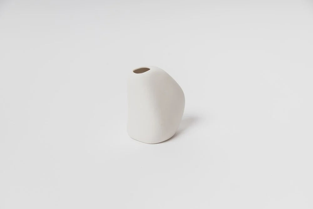 Harmie Vase Pod - White – URBAN EDGE STYLE